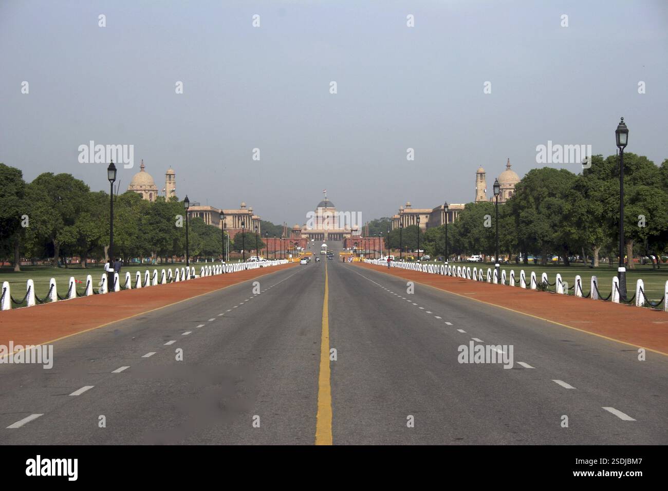 Rajpath road leading to Rashtrapati Bhavan, New Delhi, India, Asia ...