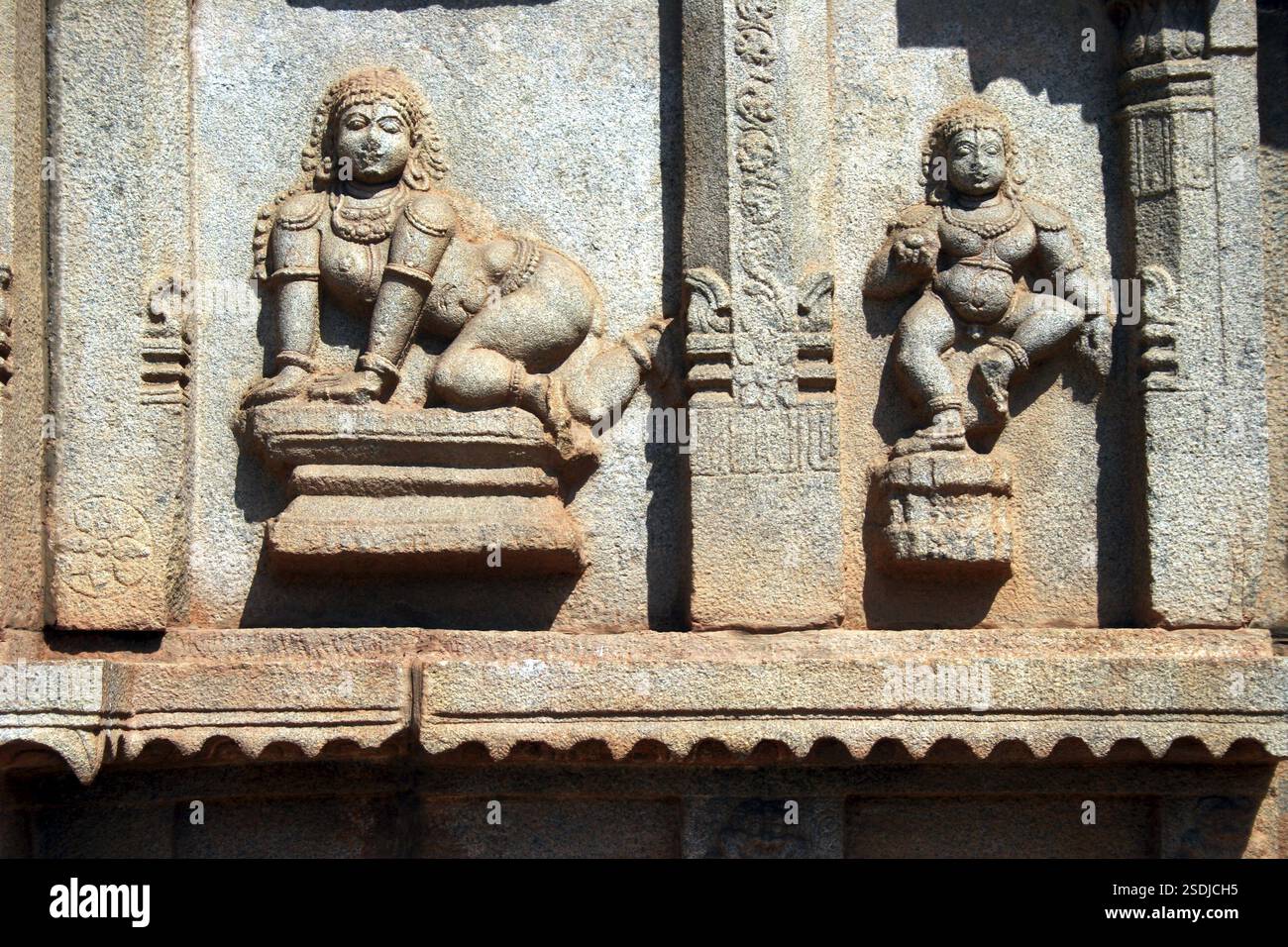 Carved sculpture of the wall of Hajara Rama temple, Hampi Vijayanagar ...