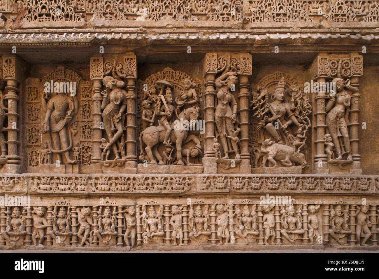 Statues carved on wall in Heritage architecture, Step well Rani ni Vava ...