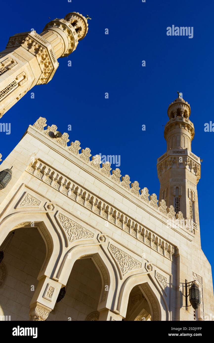 El Mina Masjid Mosque in Hurghada, Egypt Stock Photo - Alamy