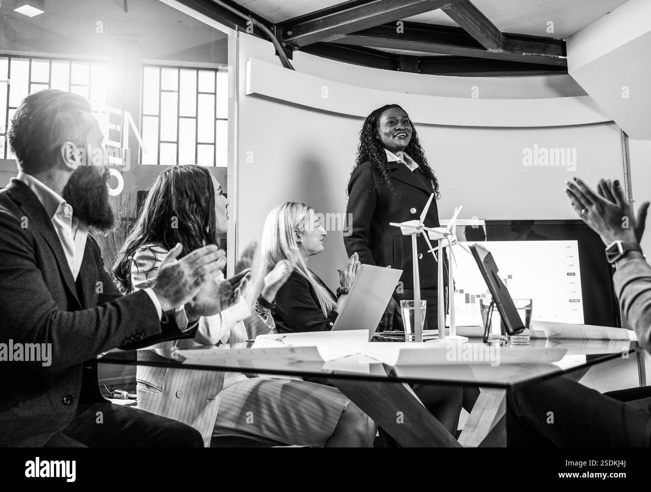 Startup business woman tablet Black and White Stock Photos & Images - Alamy