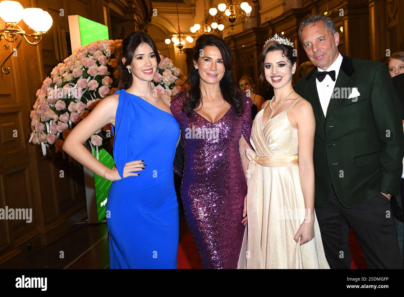 Isabella Ahrens, Mariella Ahrens, Lucia von Faber-Castell und Patrick ...