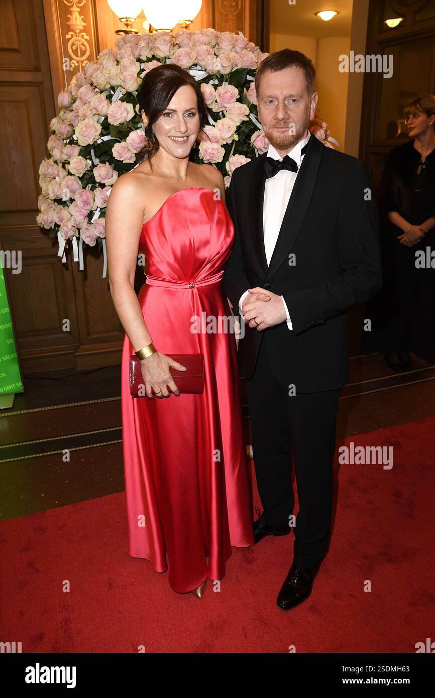 Michael Kretschmer und Annett Hofmann beim Semper Opernball am 07.02.2025 in Dresden Stock Photo ...
