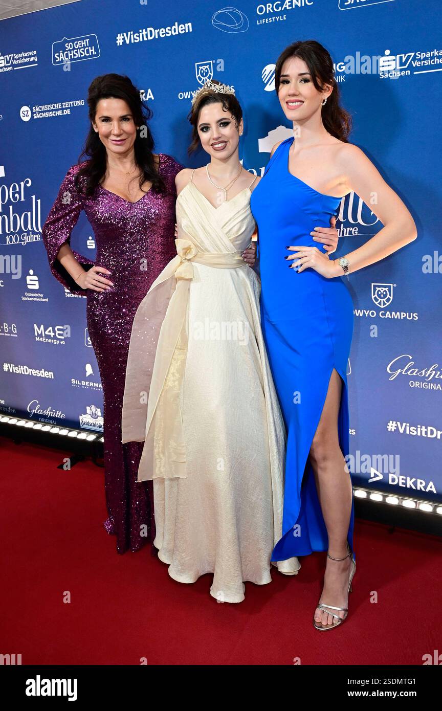 Mariella Ahrens mit Töchtern Lucia von Faber-Castell und Isabella Maria ...