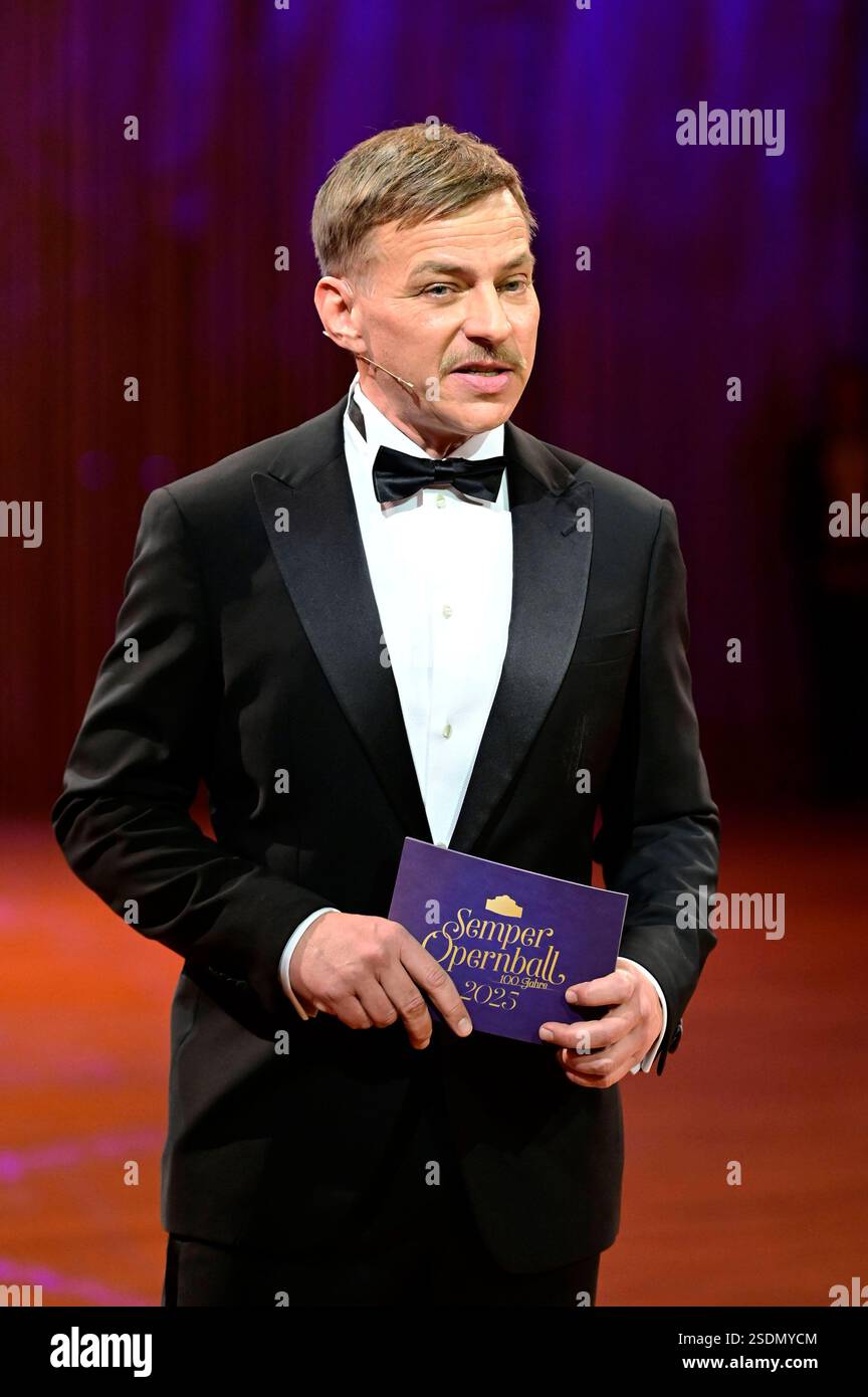 Tom Wlaschiha beim 17. SemperOpernball 2025 in der Semper Oper. Dresden ...