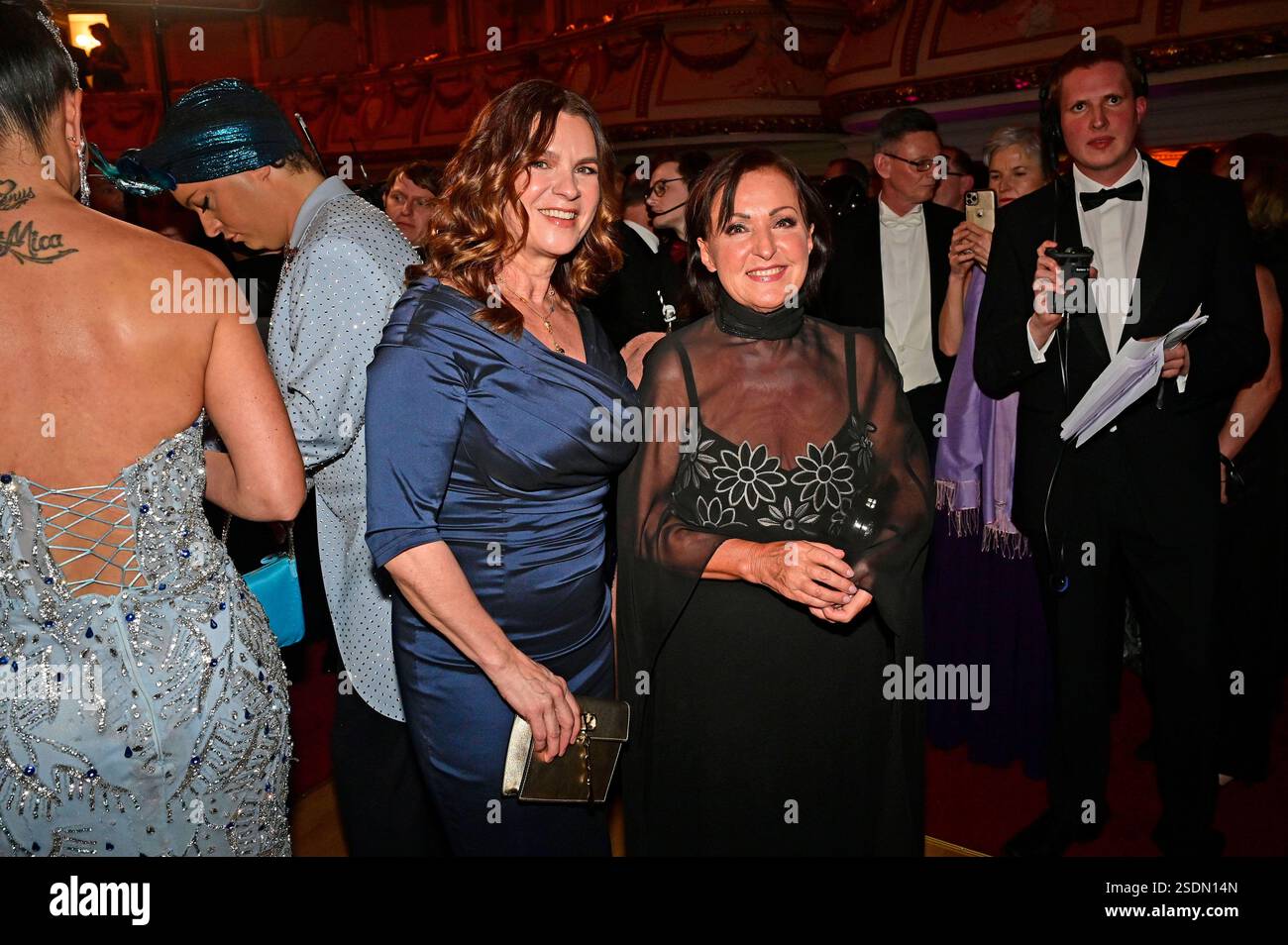 Katarina Witt und Ute Freudenberg beim 17. SemperOpernball 2025 in der Semper Oper. Dresden, 07. ...