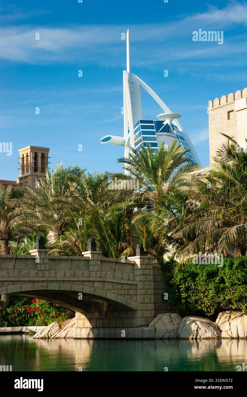 DUBAI, UAE - NOVEMBER 15: View of the hotel Burj Al Arab from Souk ...