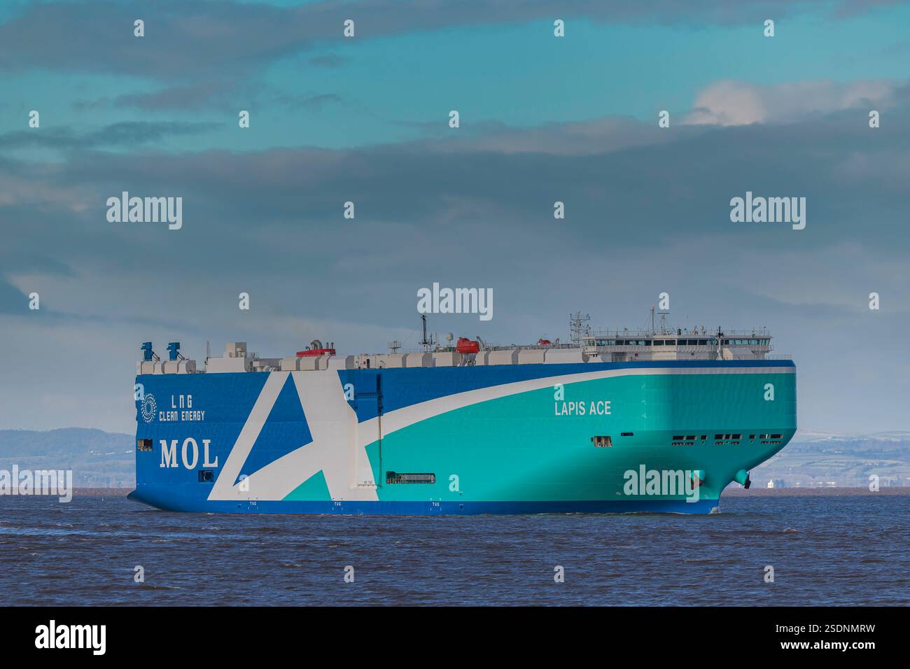 Mitsui O.S.K. Lines Stock Photo - Alamy