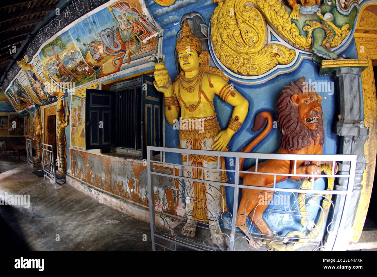 Aluvihara rock cave temple starts at 3rd century bc where the Buddhist ...