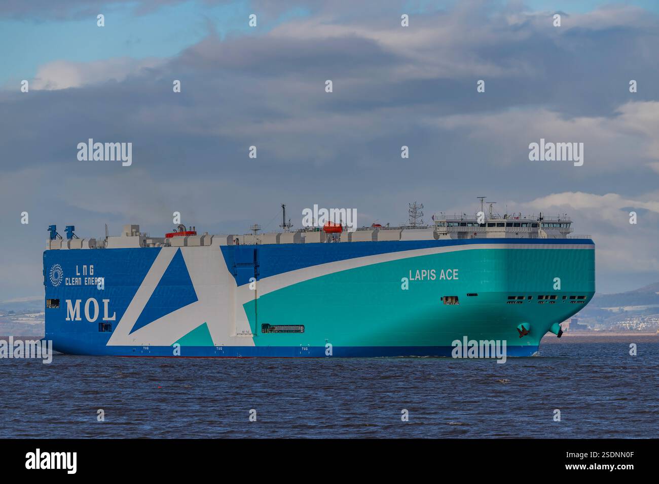 Mitsui O.S.K. Lines Stock Photo - Alamy