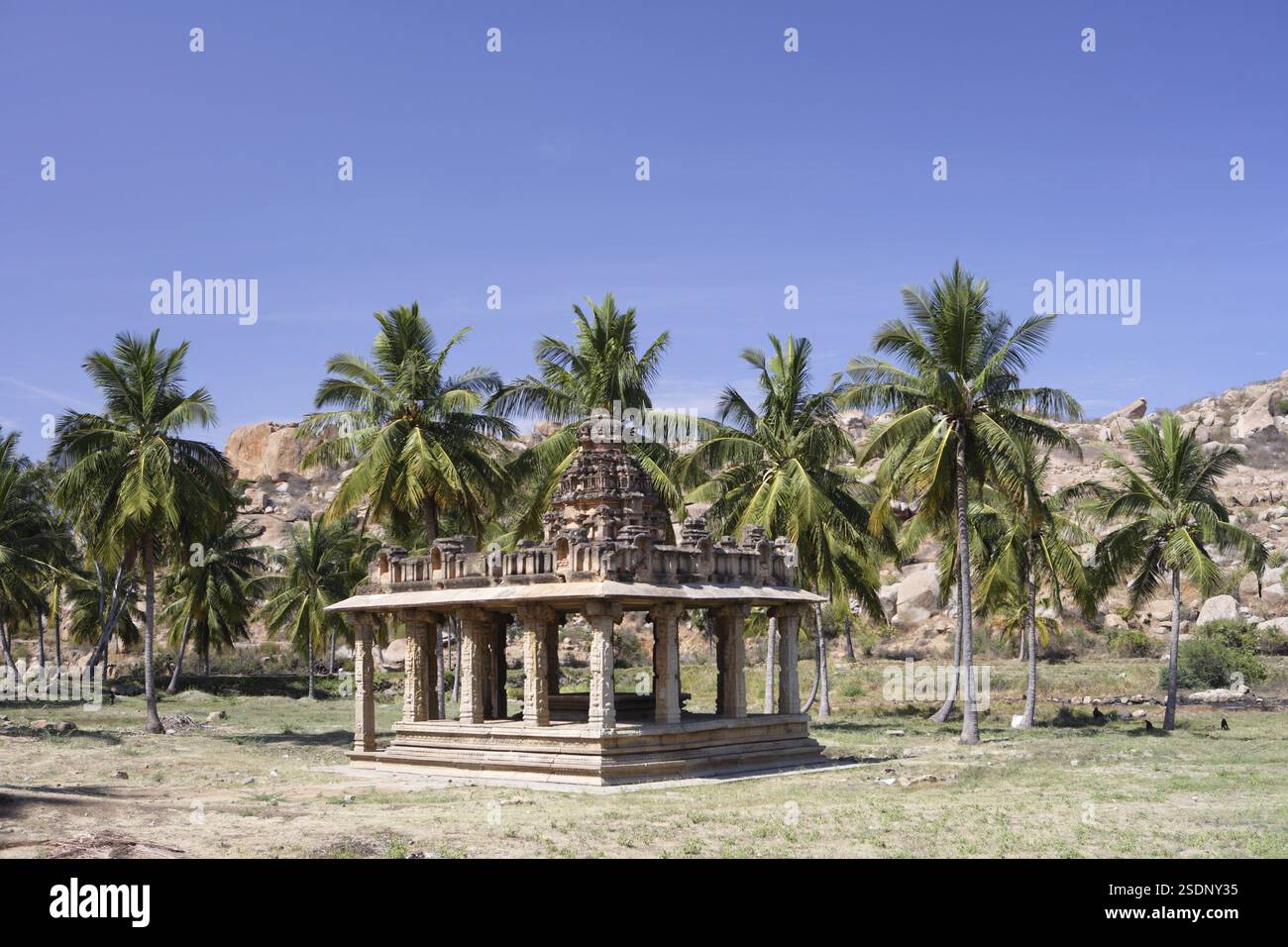 Vitthal Temple complex, Hampi, Vijayanagar, UNESCO World Heritage site ...
