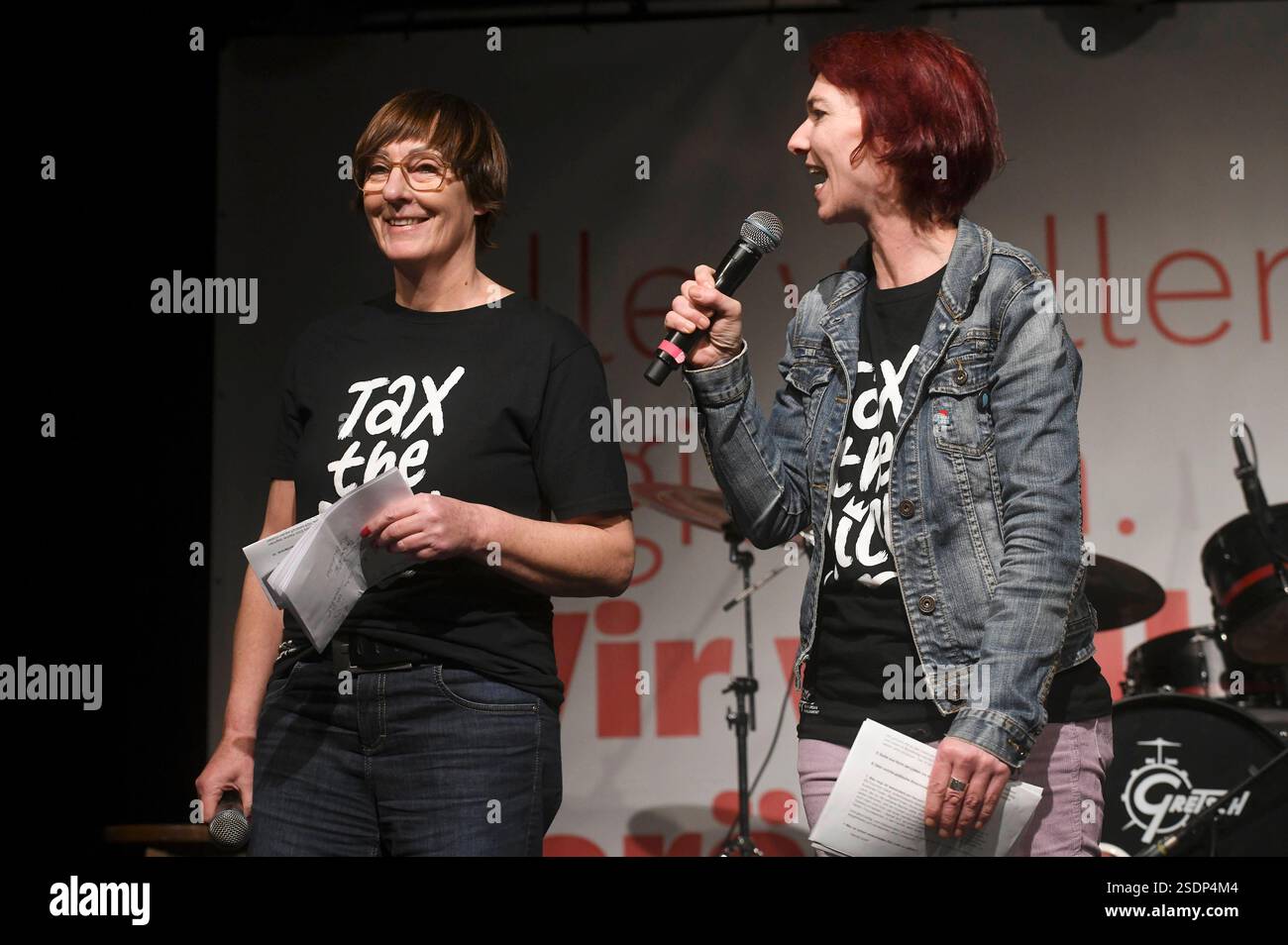 Martina Hamich und Maren Kaminski bei einer Wahlkampfveranstaltung der ...