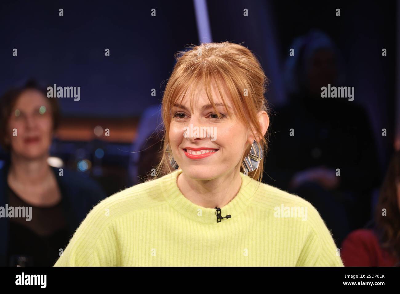 Eva Schulz, Journalistin und Podcasterin, zu Gast in der NDR Talk Show ...