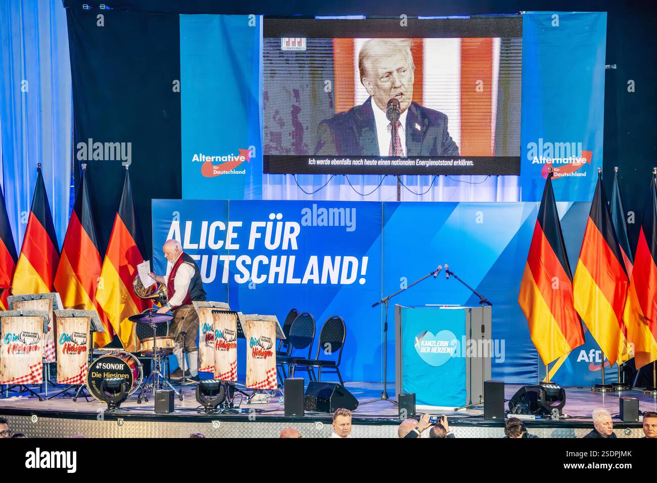 Donald Trump, US-Präsident, in einem AfD-Wahlkampfvideo, das bei einem ...