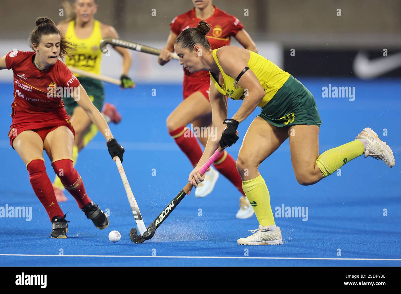 Sydney, Australia. 08th Feb, 2025. Grace Stewart of Australia controls ...