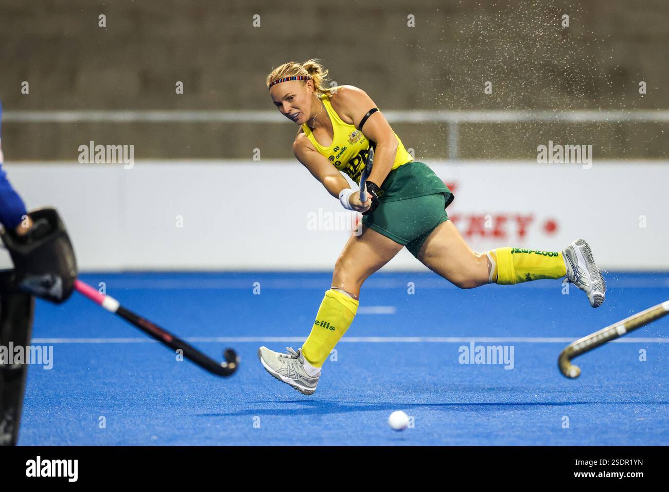 Sydney, Australia. 08th Feb, 2025. Courtney Schonell of Australia has a ...