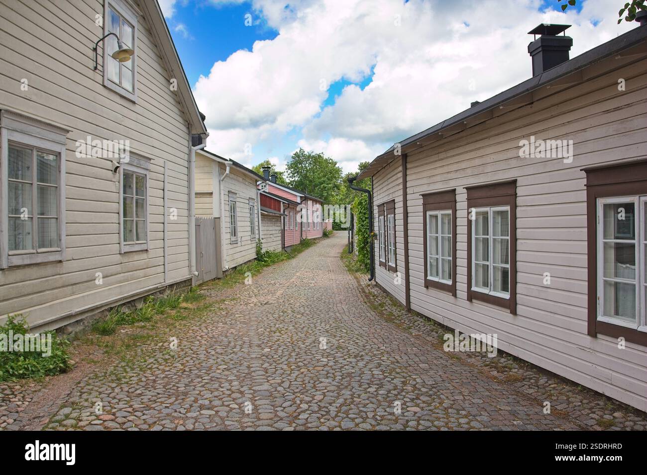 Finnish wooden house row hi-res stock photography and images - Alamy