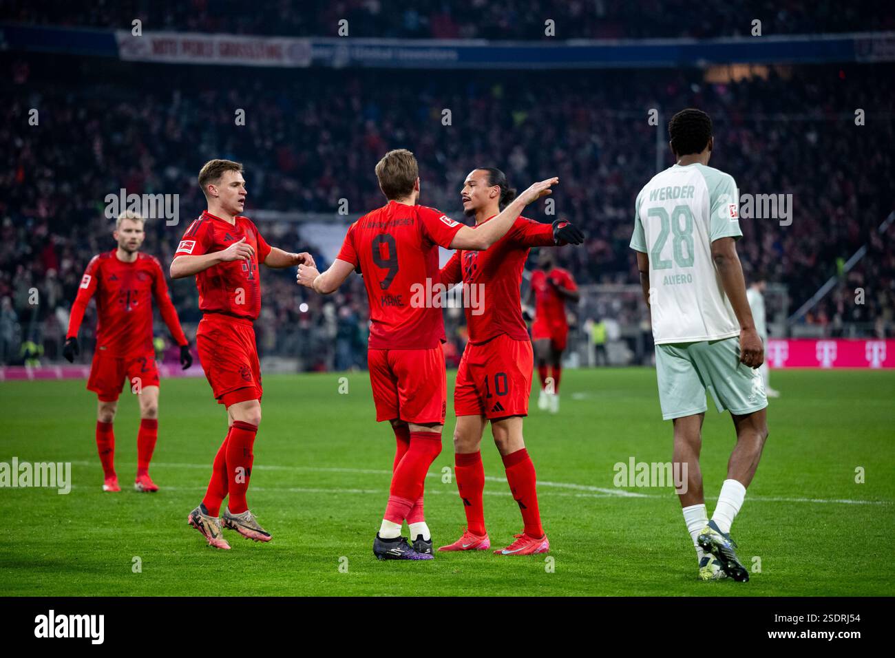 Harry Kane (FC Bayern Muenchen, #09), Leroy Sane (FC Bayern Muenchen ...