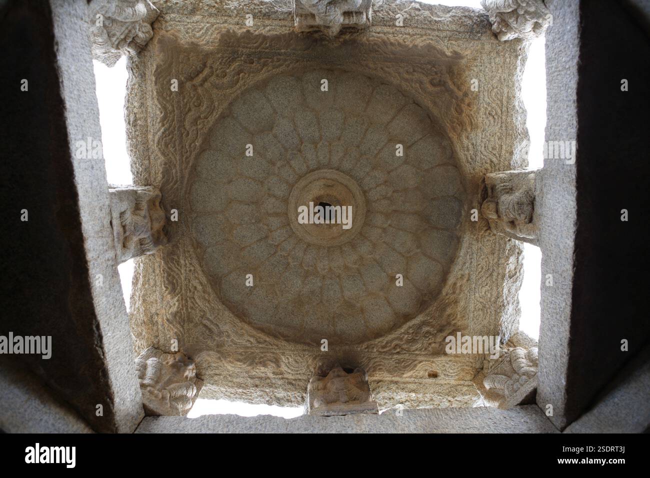 Ceiling, Ramchandra Temple, Hazara Rama, Hampi, Vijayanagara, Deccan ...