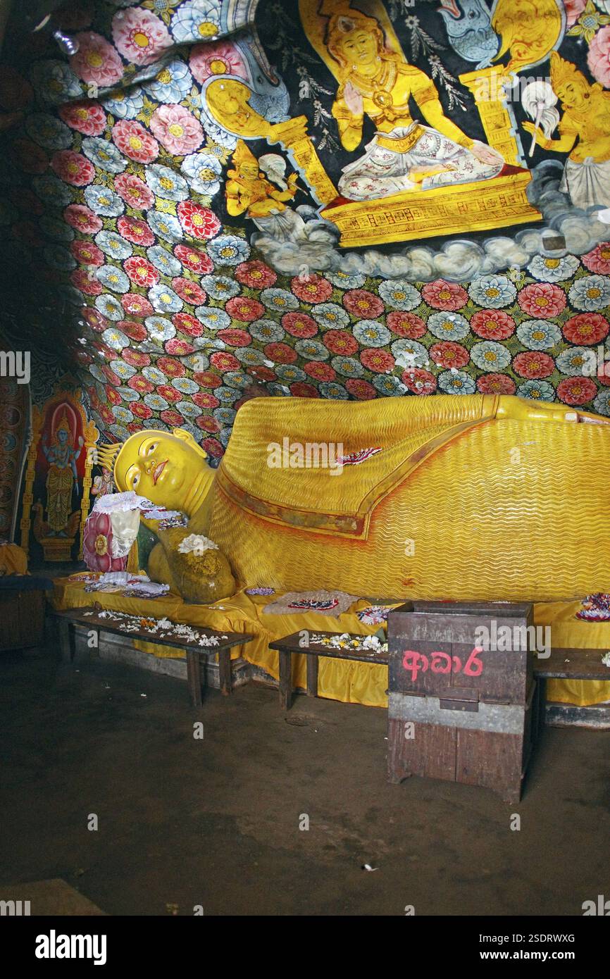 Aluvihara rock cave temple starts at 3rd century bc where the Buddhist ...