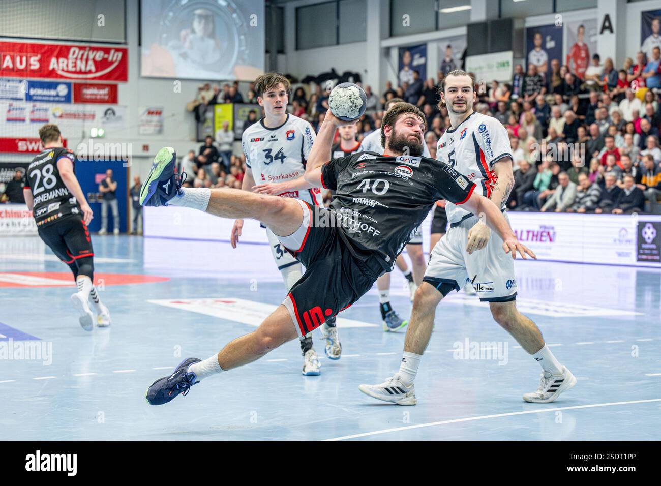 Jonas St?ber (ASV Hamm-Westfalen, 40), Hendrik Schreiber (TV H?ttenberg ...