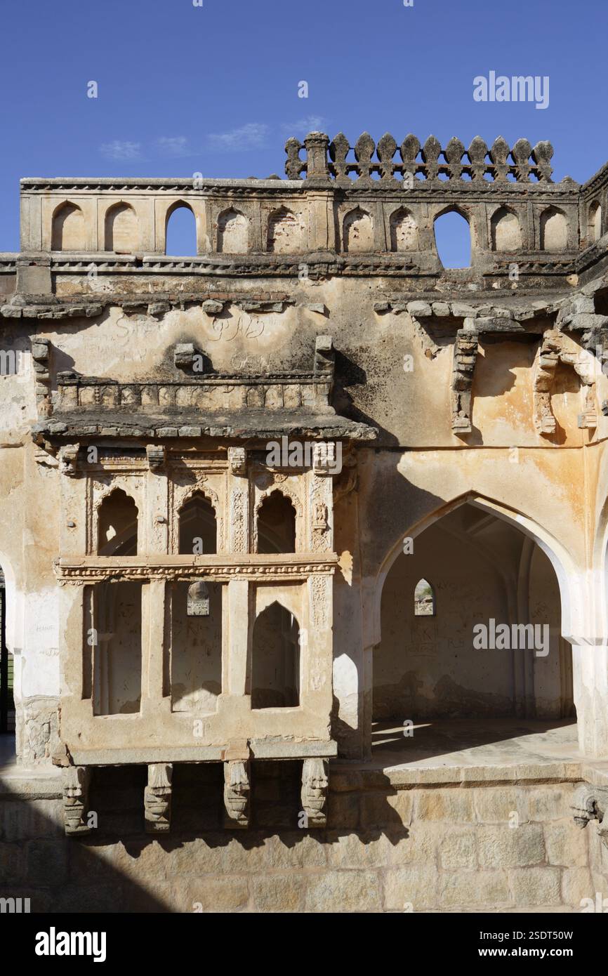Queen's Bath, Hampi, Vijayanagar, UNESCO World Heritage site, Deccan ...