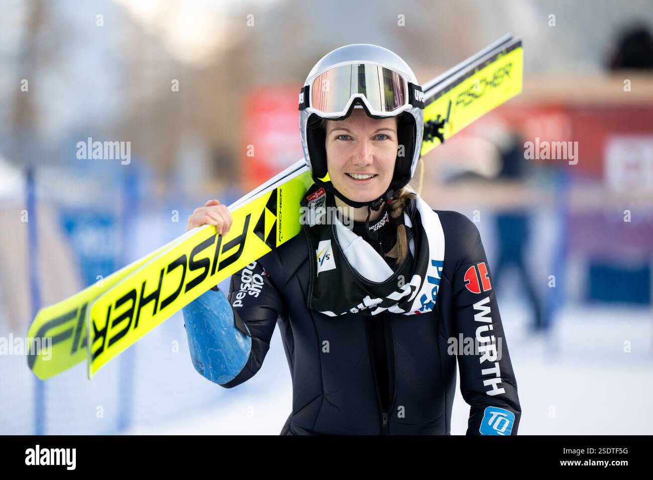 WUERTH Svenja (Deutschland) lacht, AUT, FIS Nordische Kombination ...