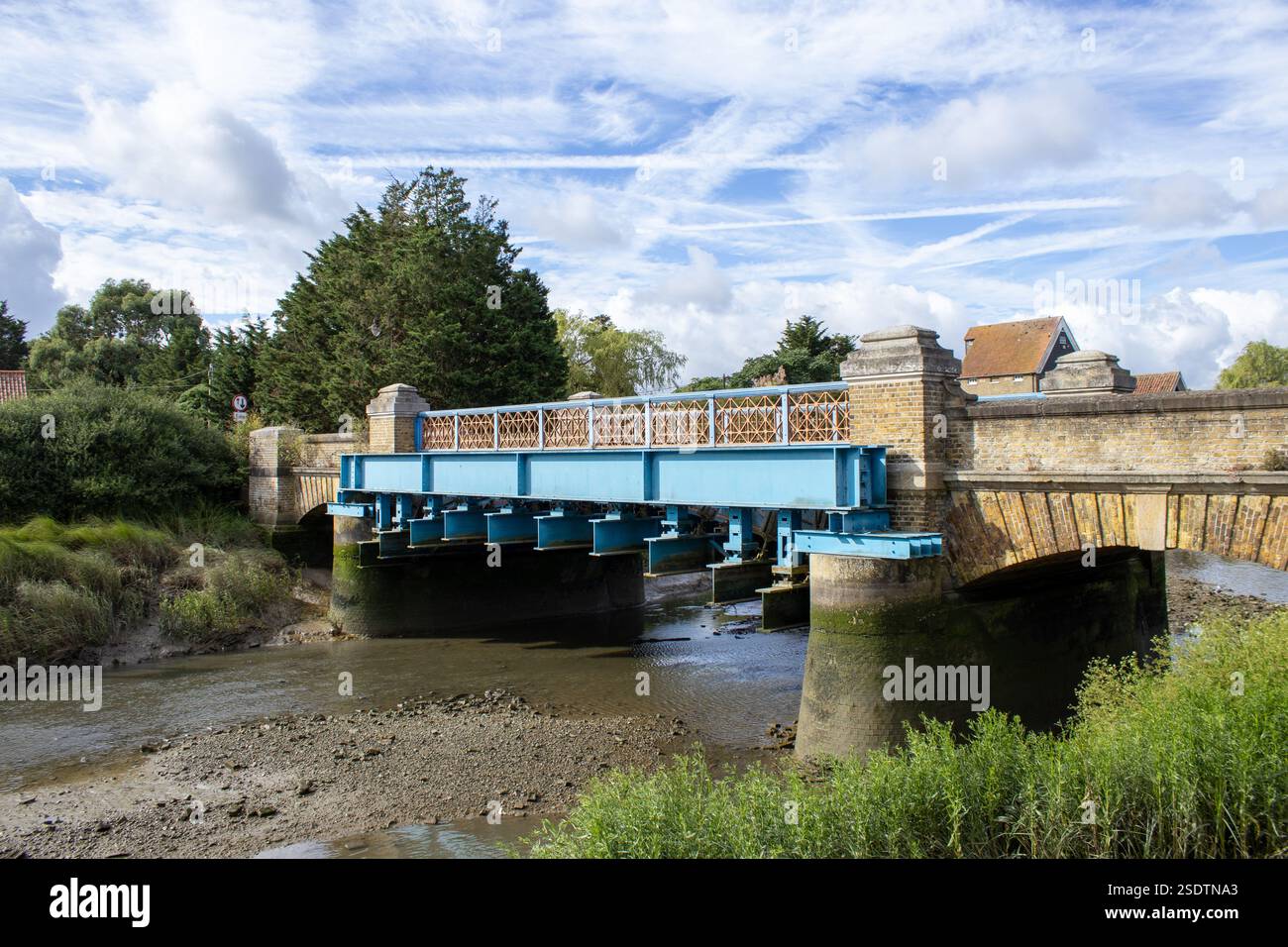 Crouch family hi-res stock photography and images - Alamy
