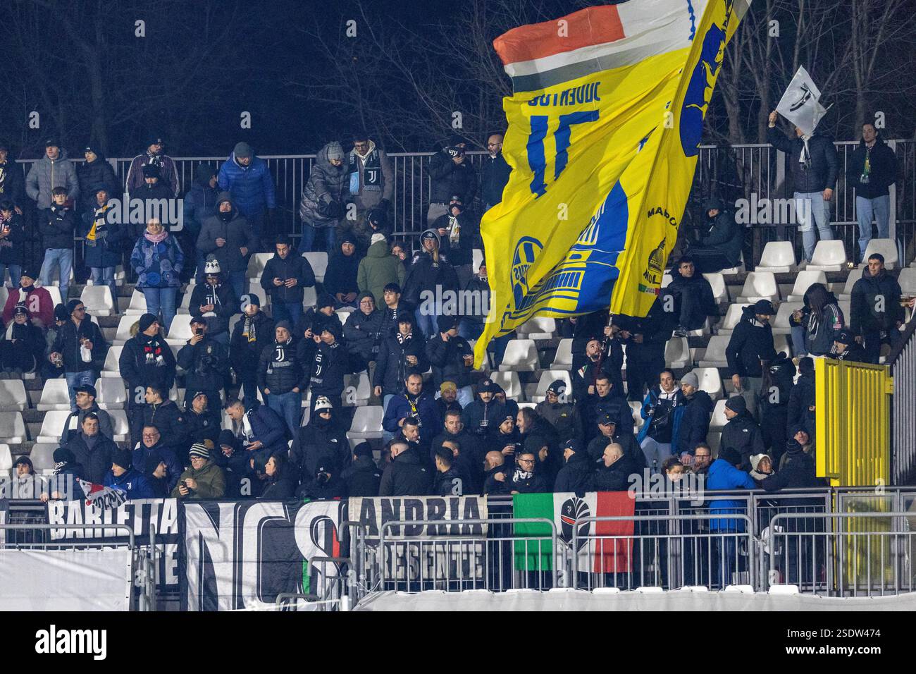 supporters Juventus FC during serie A match Como 1907 vs Juventus FC ...