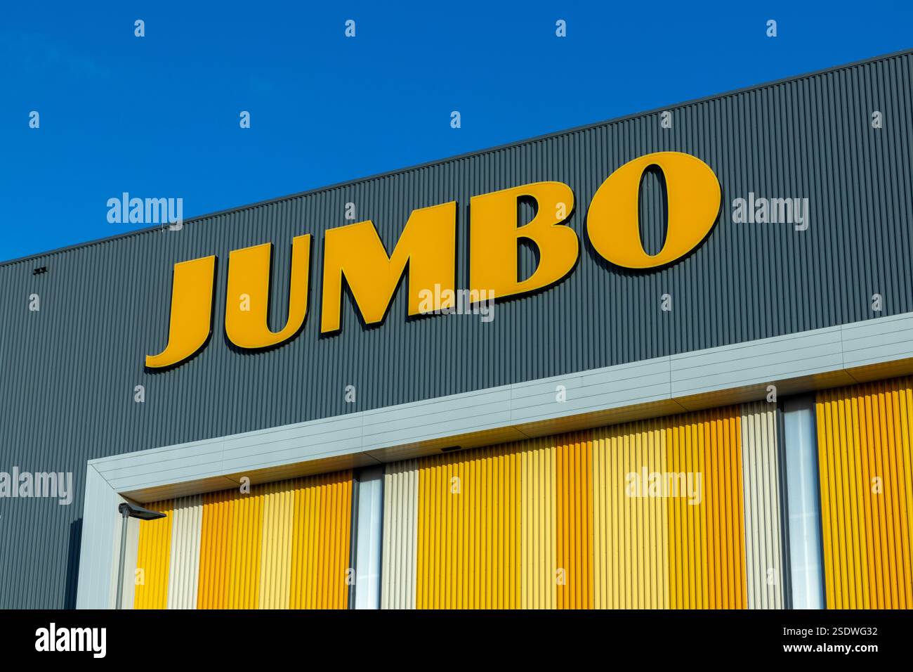 Jumbo store supply chain hi-res stock photography and images - Alamy