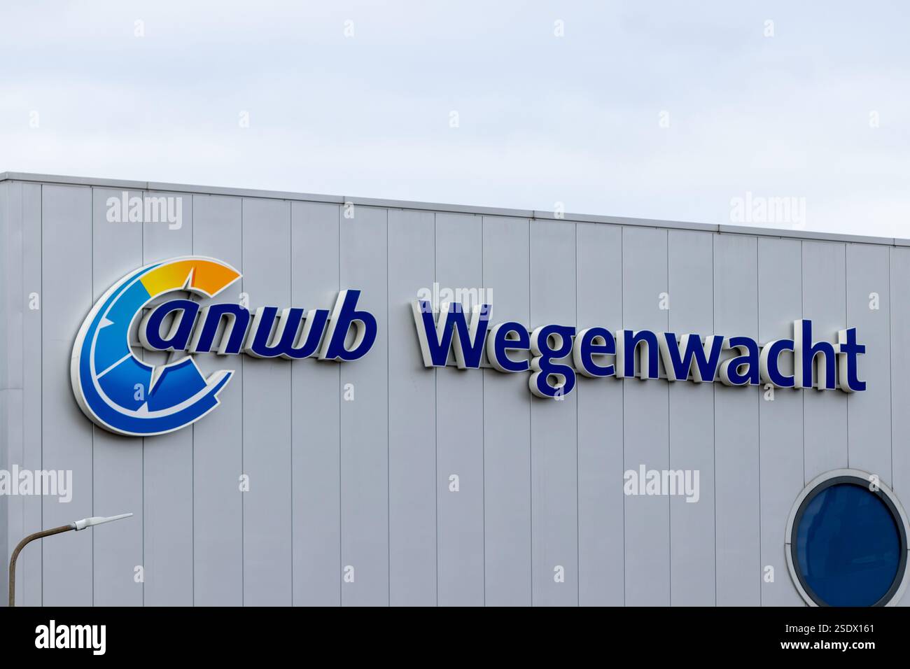 Anwb wegenwacht logo hi-res stock photography and images - Alamy