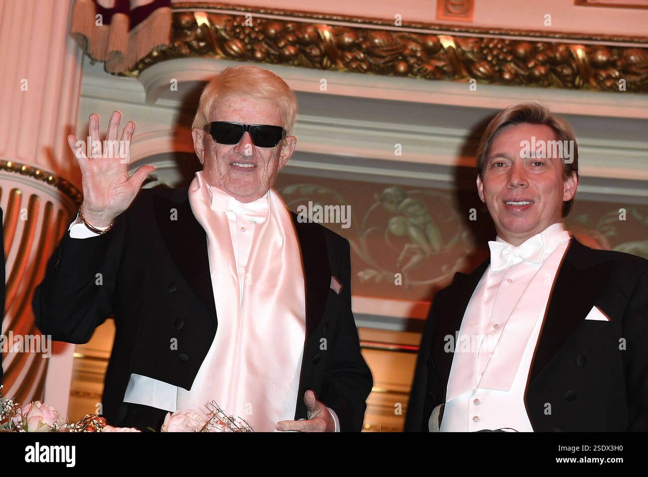 Heino Kramm und Helmut Werner beim Semper Opernball am 07.02.2025 in Dresden Semper Opernball ...