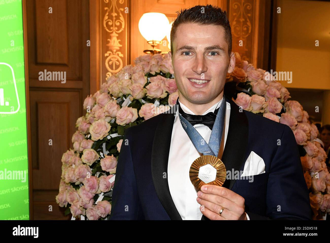 Tom Liebscher-Lucz beim Semper Opernball am 07.02.2025 in Dresden ...