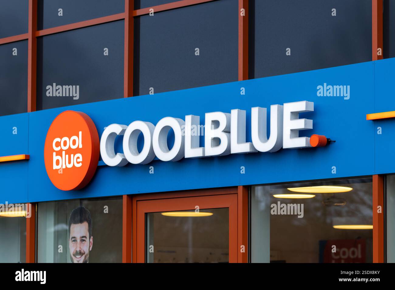 Coolblue logo above the entrance. Consumer electronic store Stock Photo ...