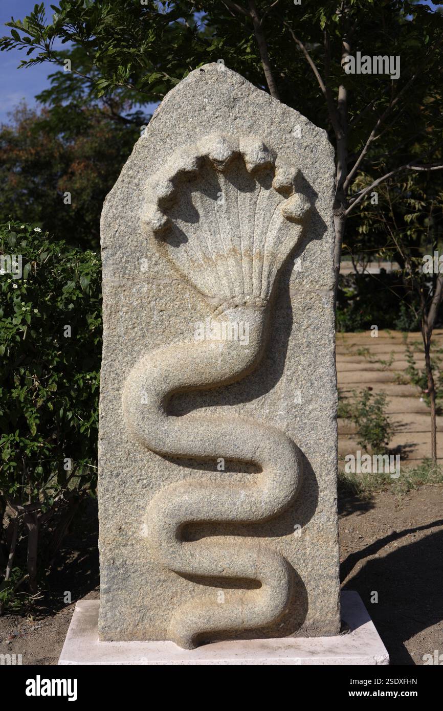 Statue of Naga, Hampi, Vijayanagar, UNESCO World Heritage, Deccan ...