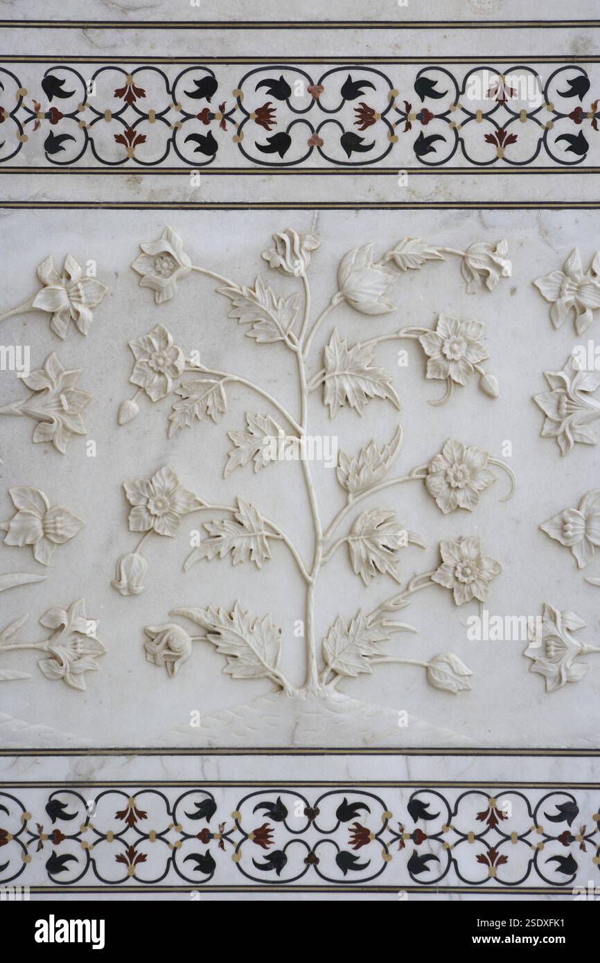 Marble inlay work of interlocking and lower walls sculpted realistic ...