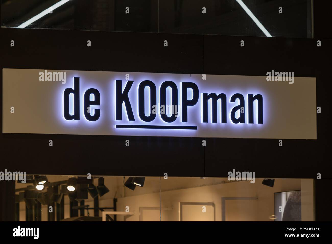 De koopman logo hi-res stock photography and images - Alamy