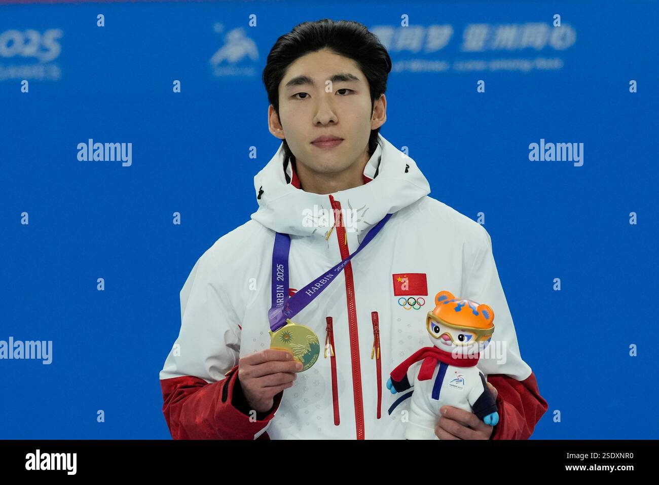 China's gold medalist Lin Xiaojun poses during ceremonies at the men's ...