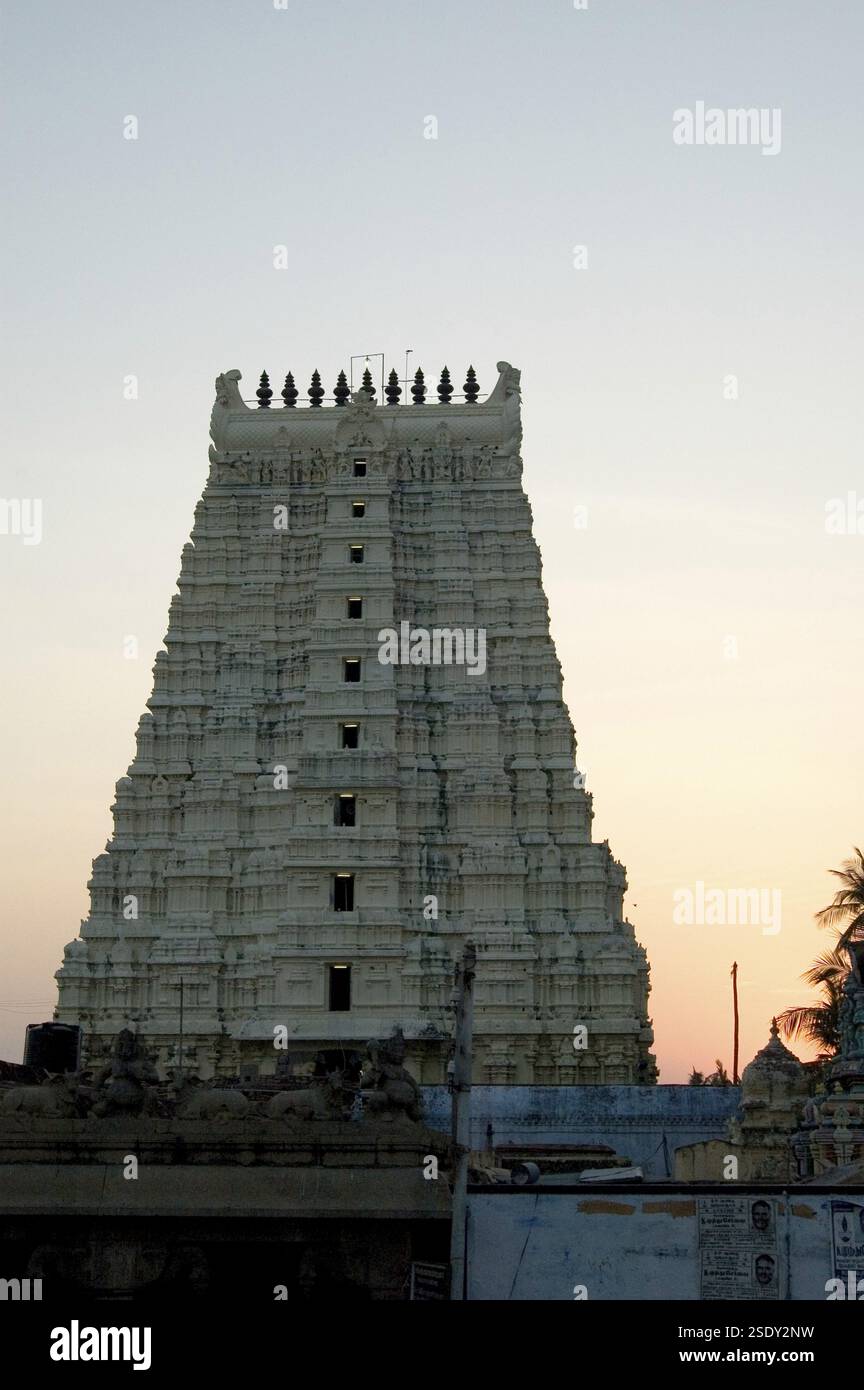Ramanathswamy temple at sunset, Rameswaram, Tamilnadu, India, Asia ...