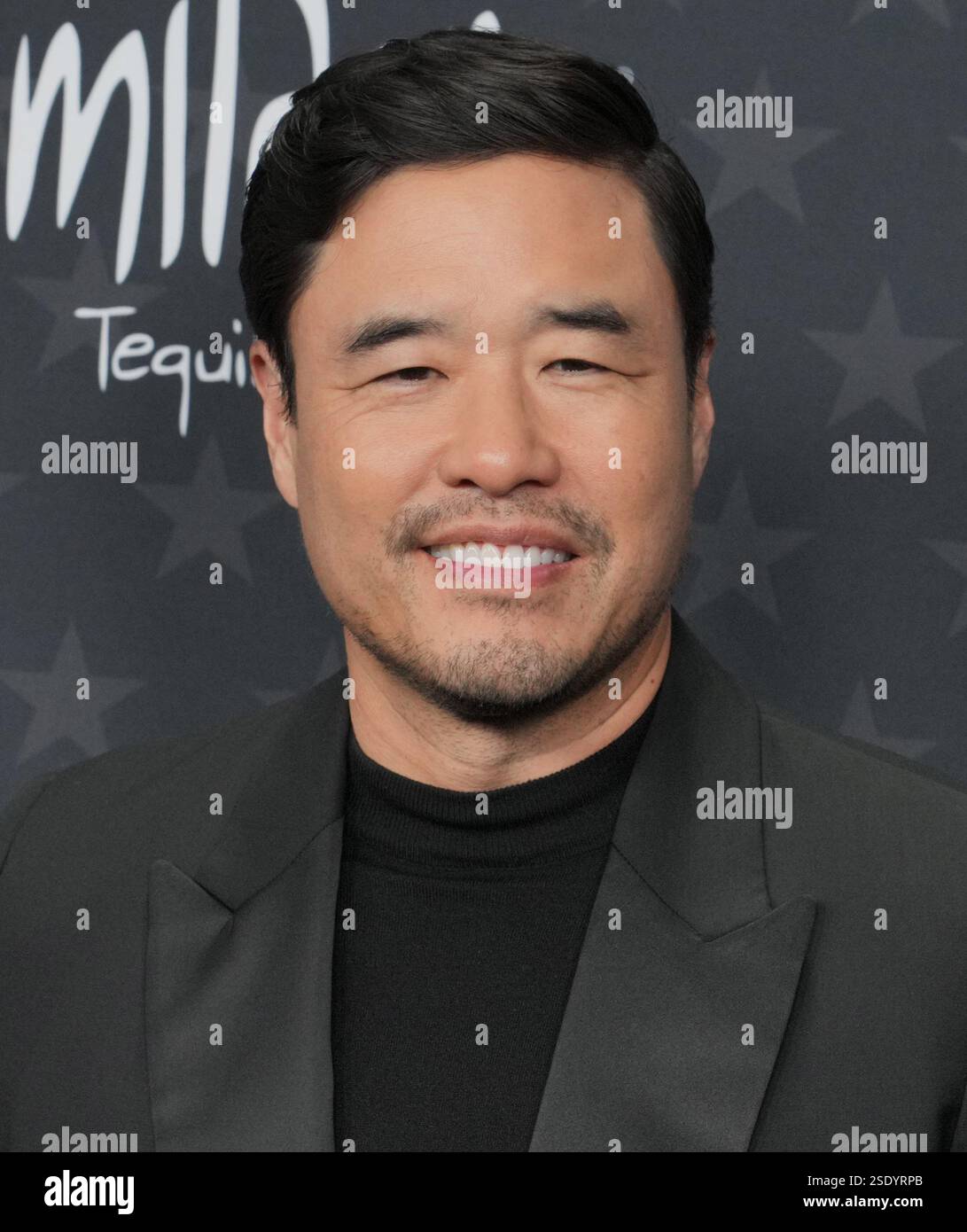 Los Angeles, USA. 07th Feb, 2025. Randall Park arrives at the 30th ...