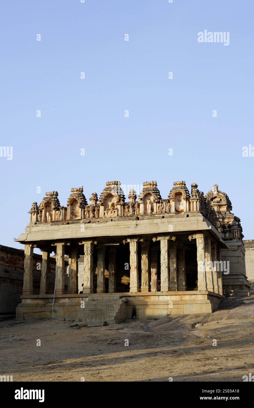 Raghunatha Temple, Malyavanta hill, Hampi, Vijayanagar, UNESCO World ...