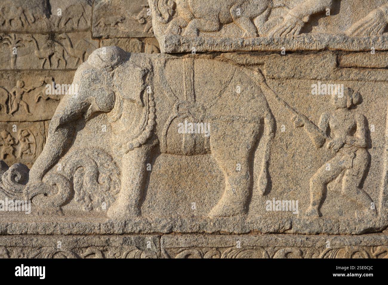 Statues carved on wall, Great platform, Mahanavami dibba, Hampi ...