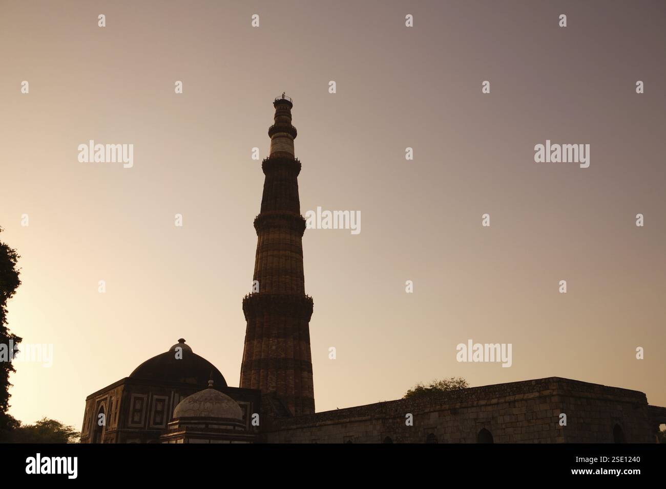 Sunset at Alai Darwaza, Imam Zamin's Tomb, Qutab Minar, built in 1311 ...