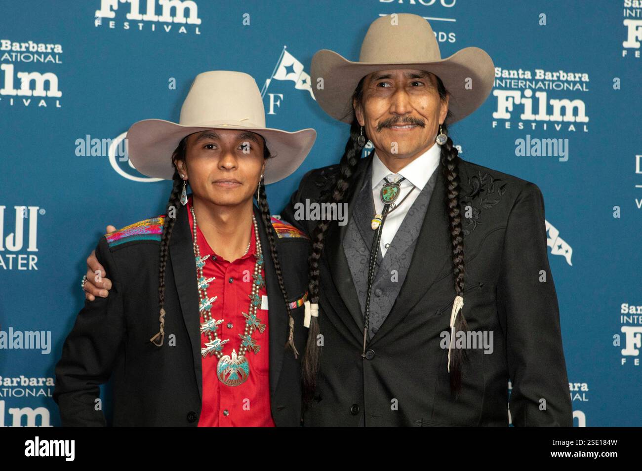 Lyndell Chee mit Begleitung bei der Premiere des Kinofilms Horizon: An ...