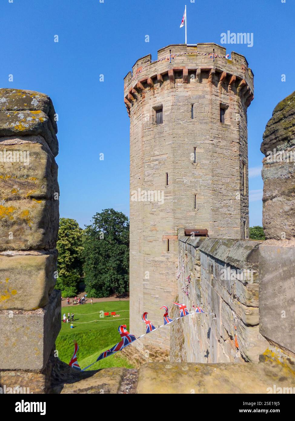 Guy's Tower at medieval Warwick Castle in Warwick, Warwickshire ...