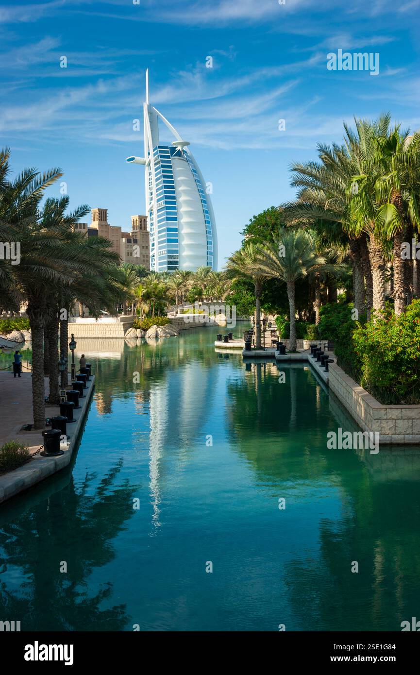 DUBAI, UAE - NOVEMBER 15: View of the hotel Burj Al Arab from Souk ...