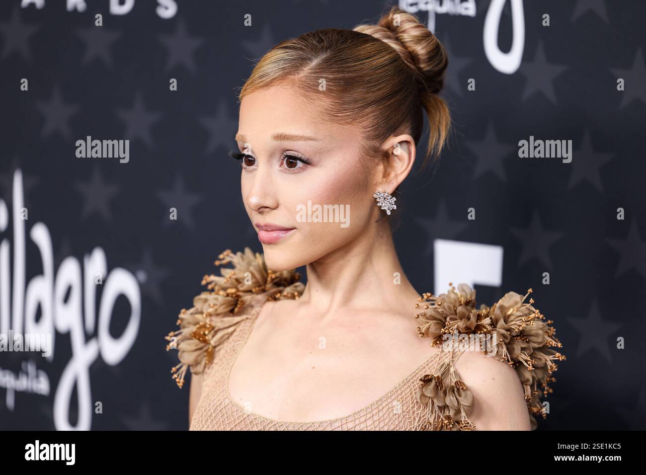 SANTA MONICA, LOS ANGELES, CALIFORNIA, USA - FEBRUARY 07: Ariana Grande ...