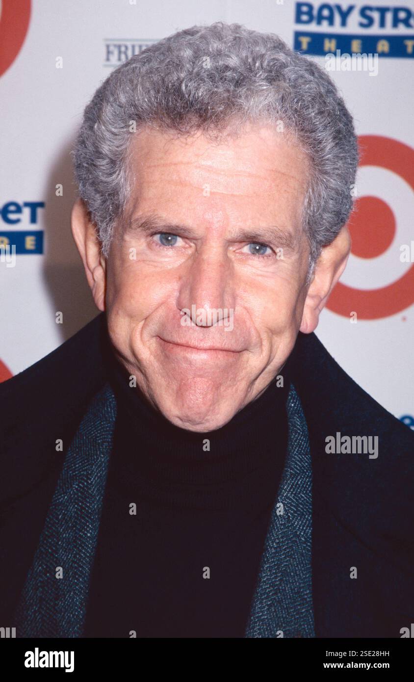 **FILE PHOTO** Tony Roberts Has Passed Away. Tony Roberts attends the ...