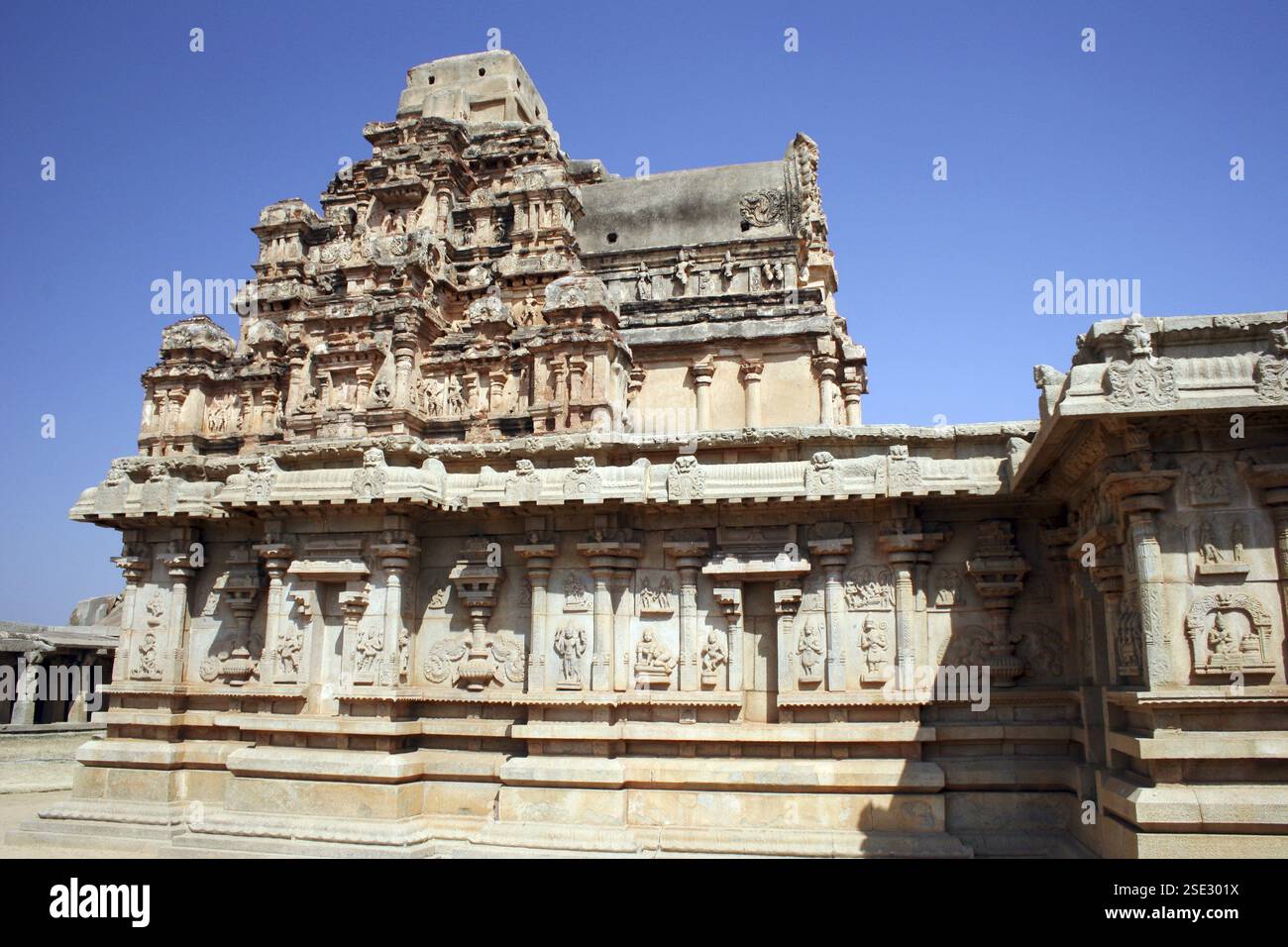 Main temple of Hajara Rama, Hampi Vijayanagar ruins, Karnataka, India ...