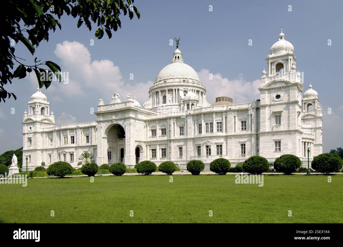 Victoria Memorial monument dome with moving angel statue, Calcutta now ...